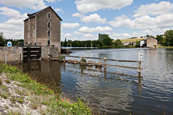 L'écluse de la Bavouze - Ménil